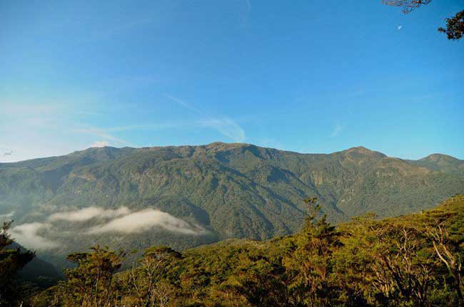 Mindoro's Top Tourists Destinations and Attractions - PubShares